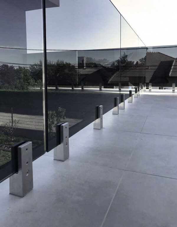 M9 Spigot Glass Railing System - BRISK